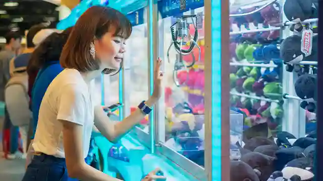 6 Types of Claw Machines That Pull Crowds at Events