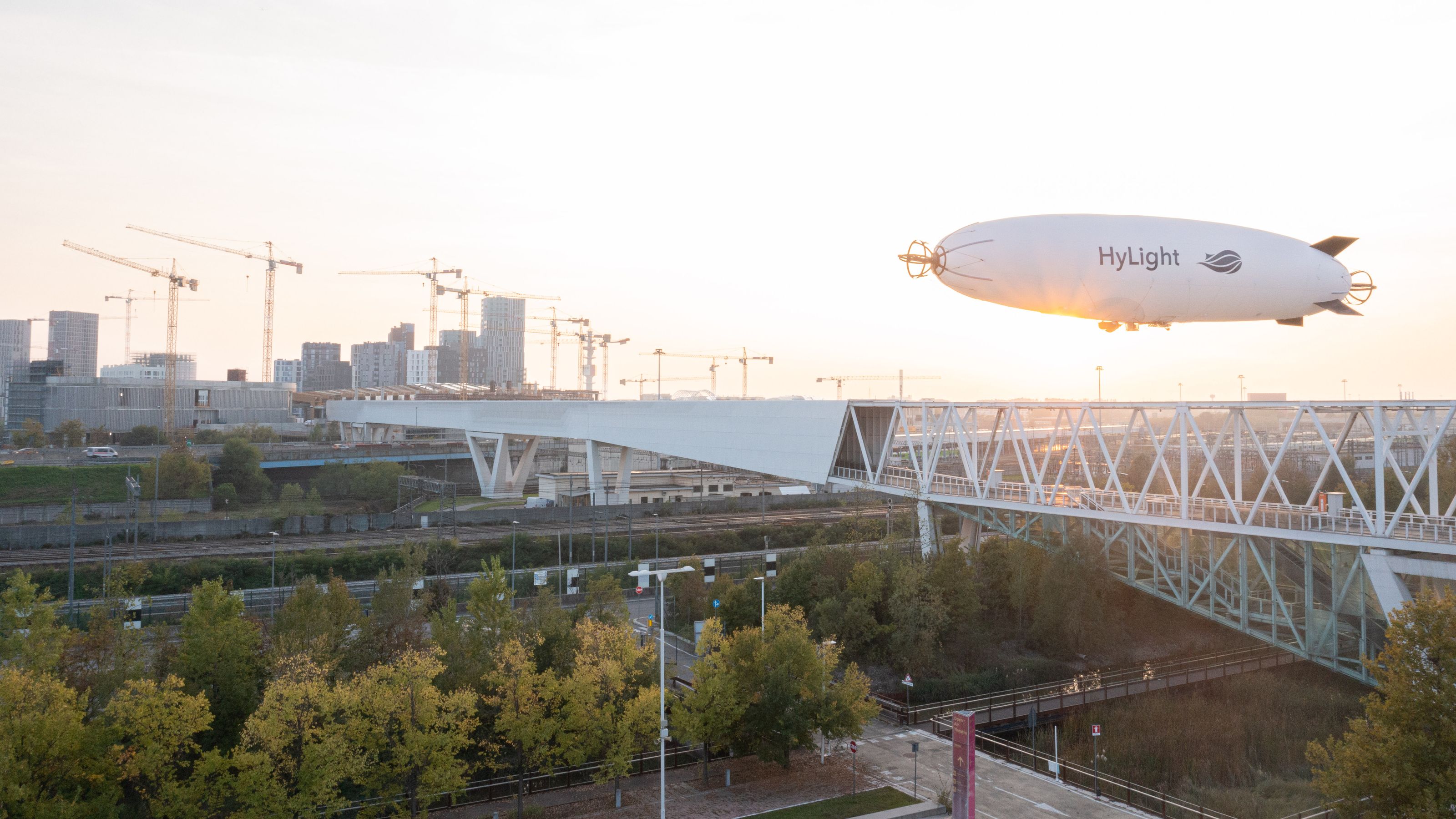 HyLight - Scaling inspections of energy infrastructures