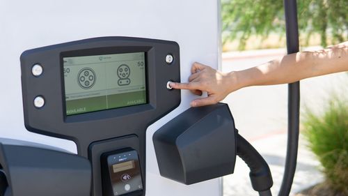 Efficient Tritium Level 3 DC Chargers for Electric Vehicle | Chargie