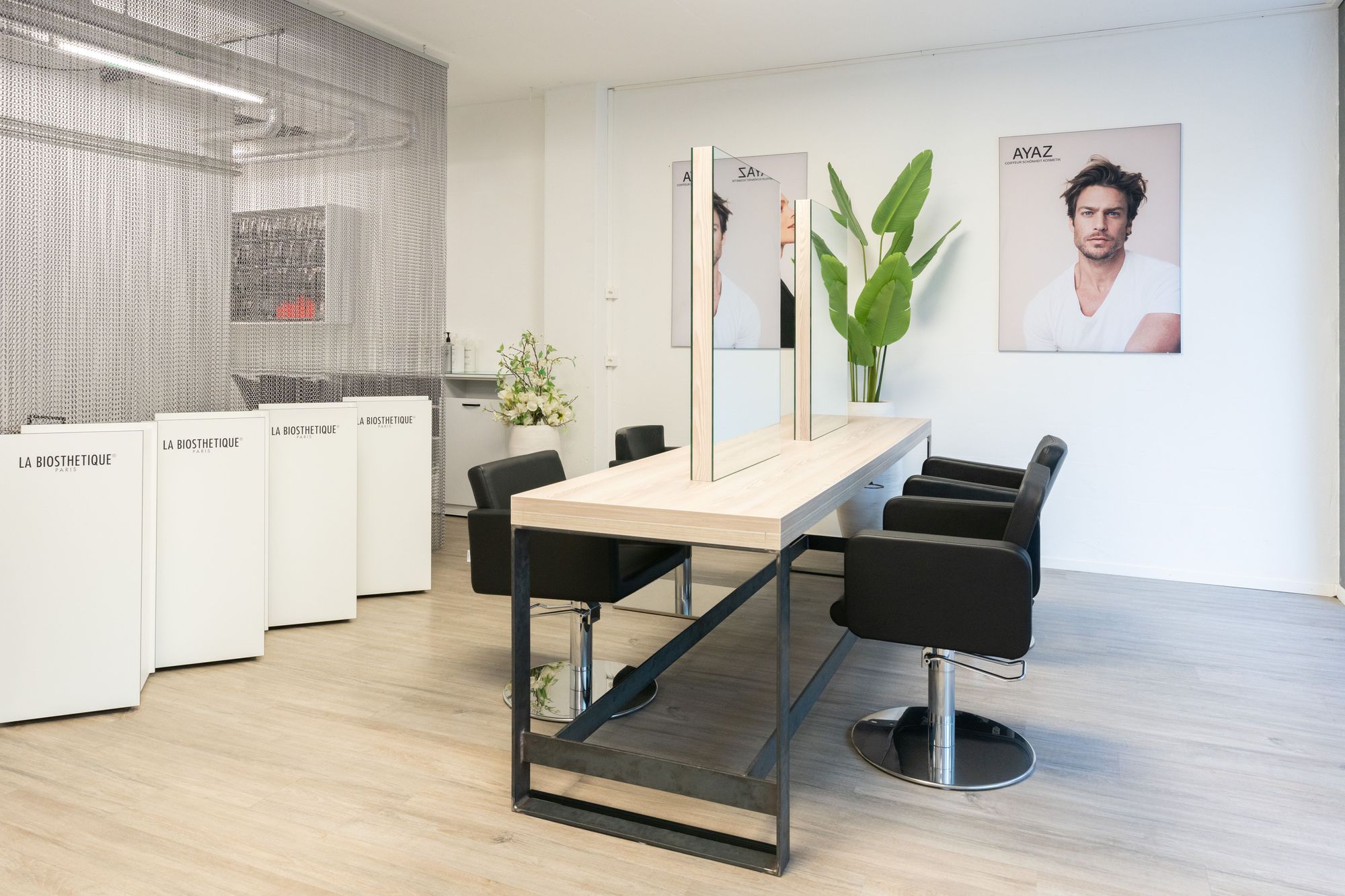 Ayaz Coiffeur: Schönheitszentrum in Zürich Hardbrücke
