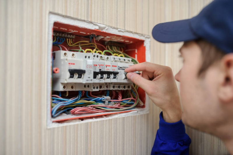 Understanding 3 phase power and its advantages - Helloelectrical.com.au