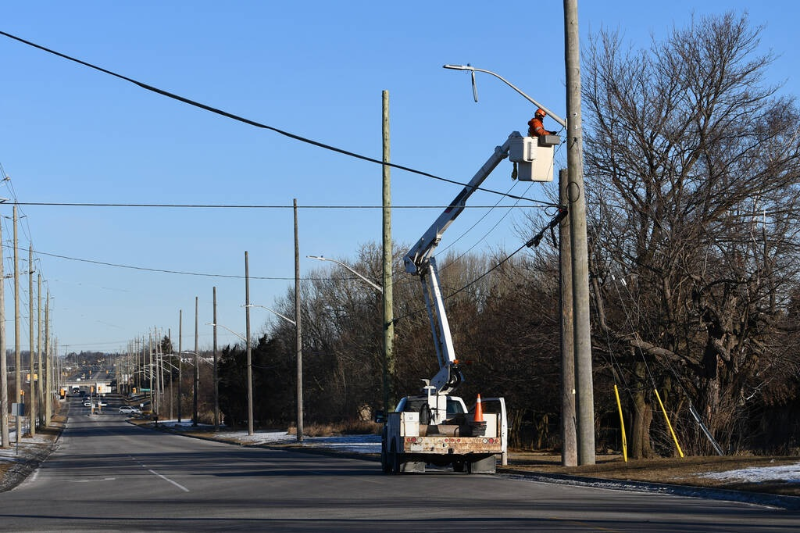 A step by step guide to power pole installation process ...