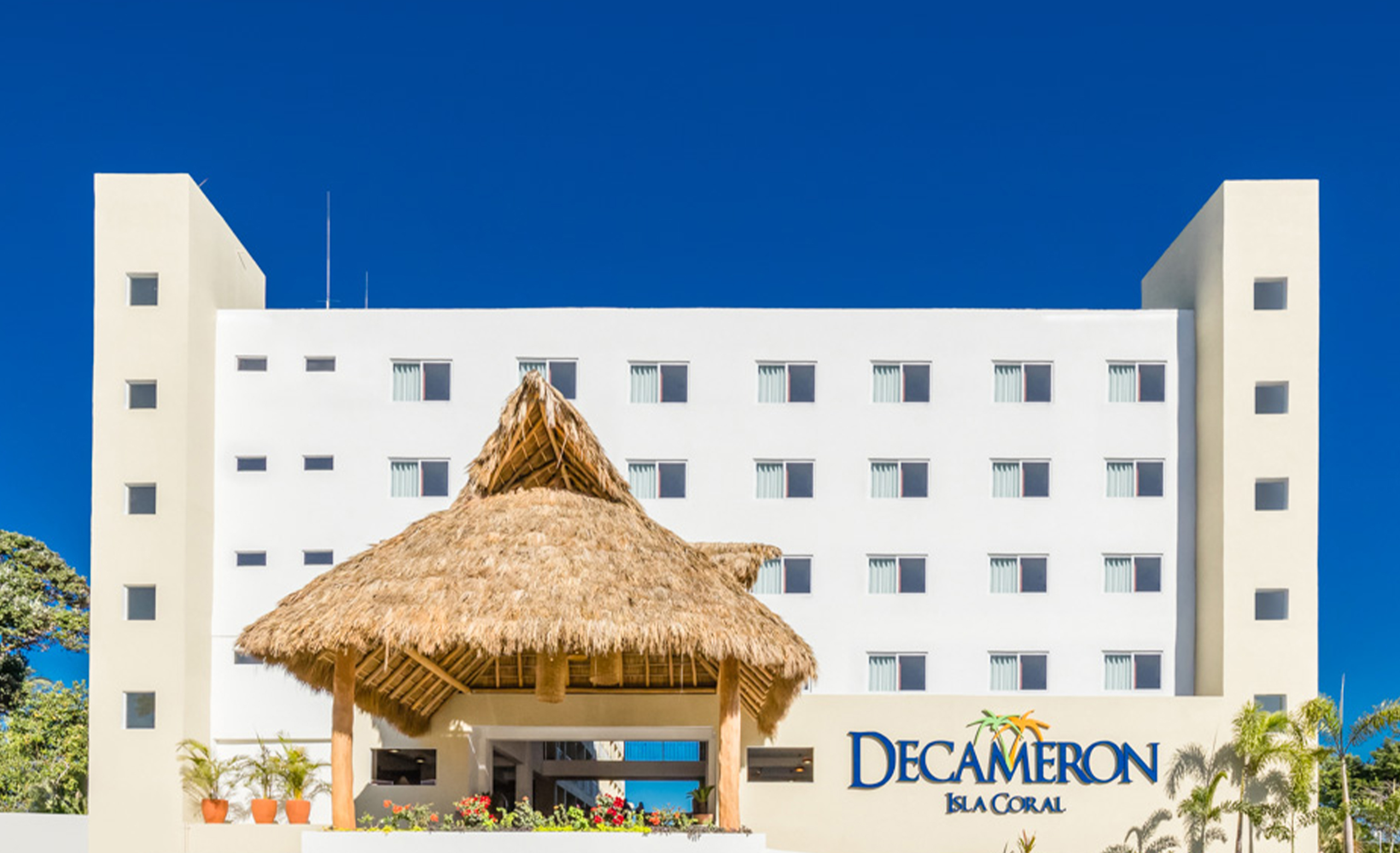 Decameron Isla Coral Guayabitos, Ramada All-Inclusive Resort | Air ...