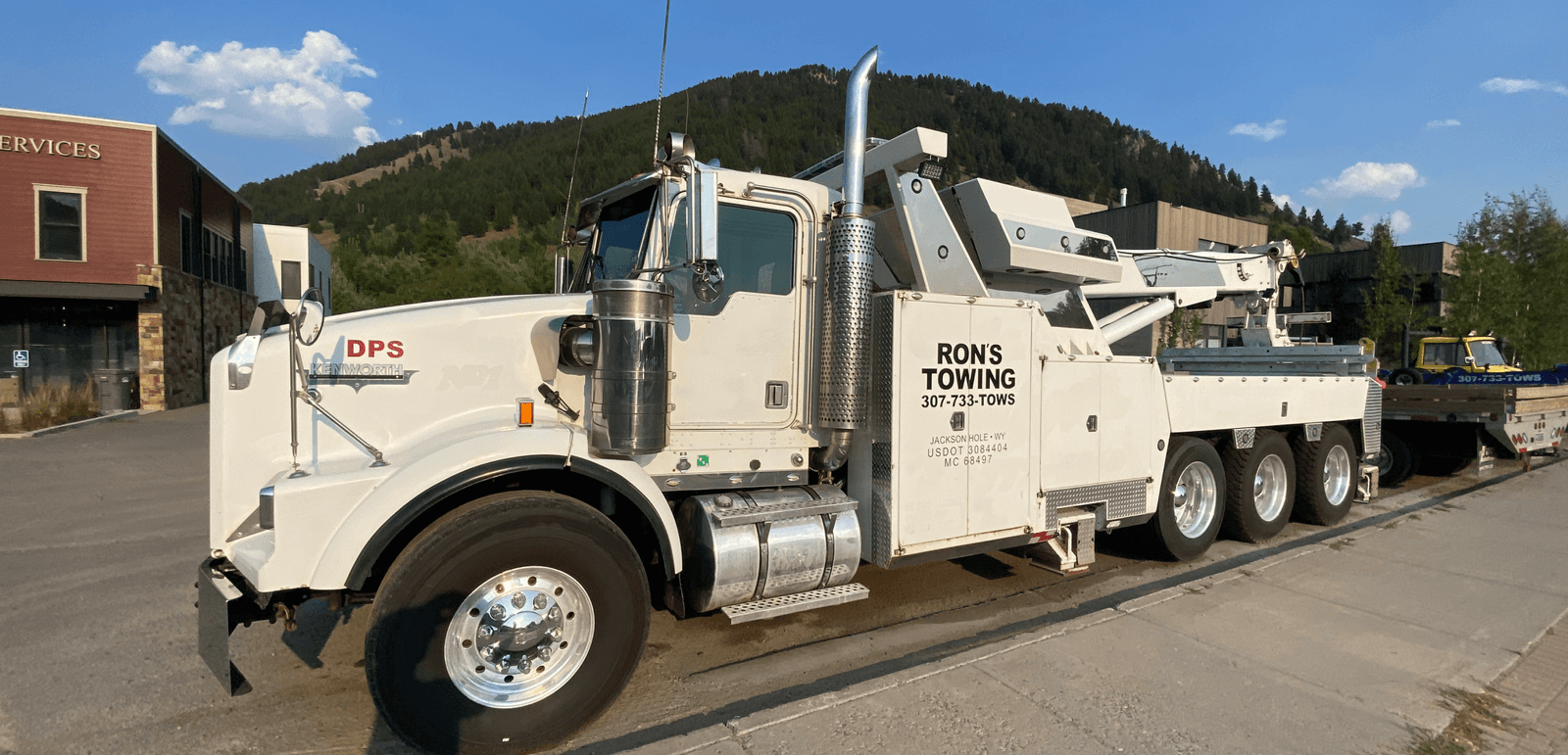 Ron's Towing | 24-Hour Towing and Recovery Services