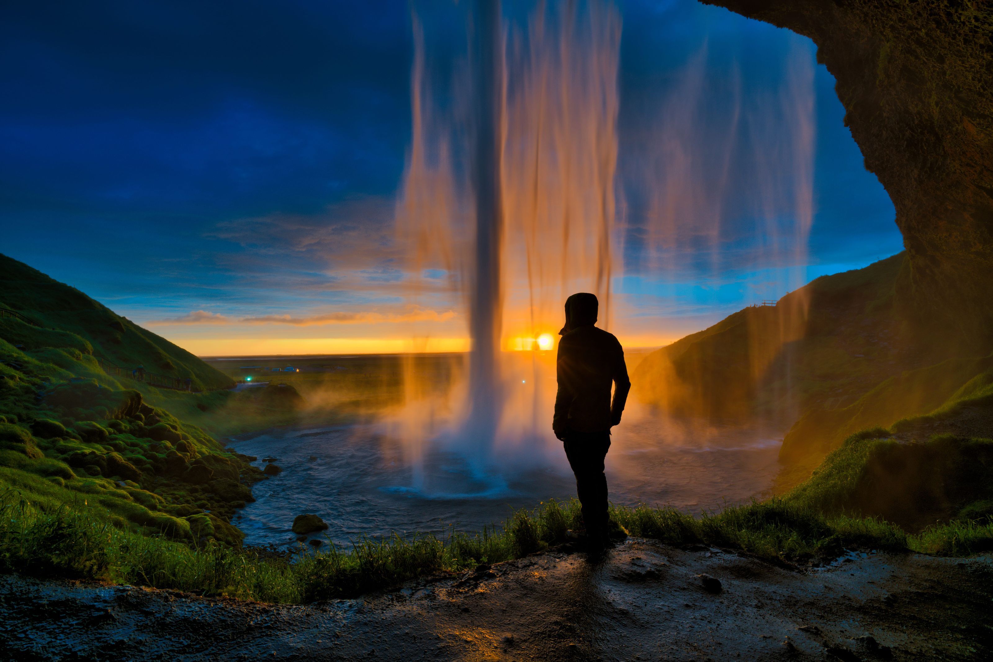 Retouching Photos: Image Touch Up I Skylum