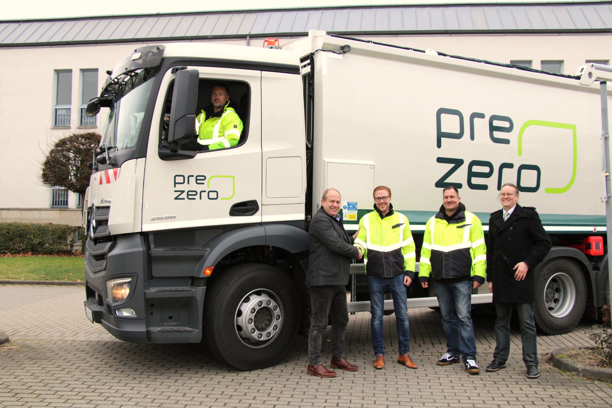 Launch Thousands of Job Ads in Seconds on Socials | PreZero & Wonderkind