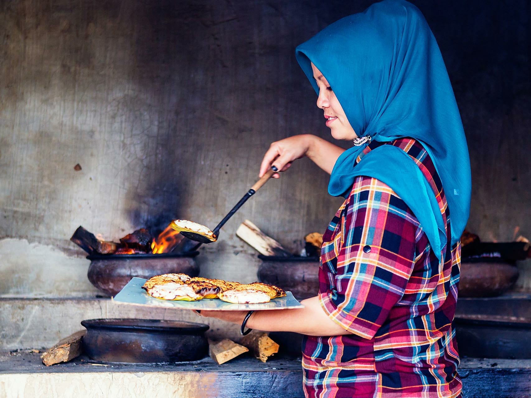 Explore daily life in Sumatra, Indonesia, “the land of gold”