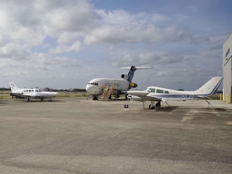 How to Track a Private Plane or Jet in Real-Time | Global Charter