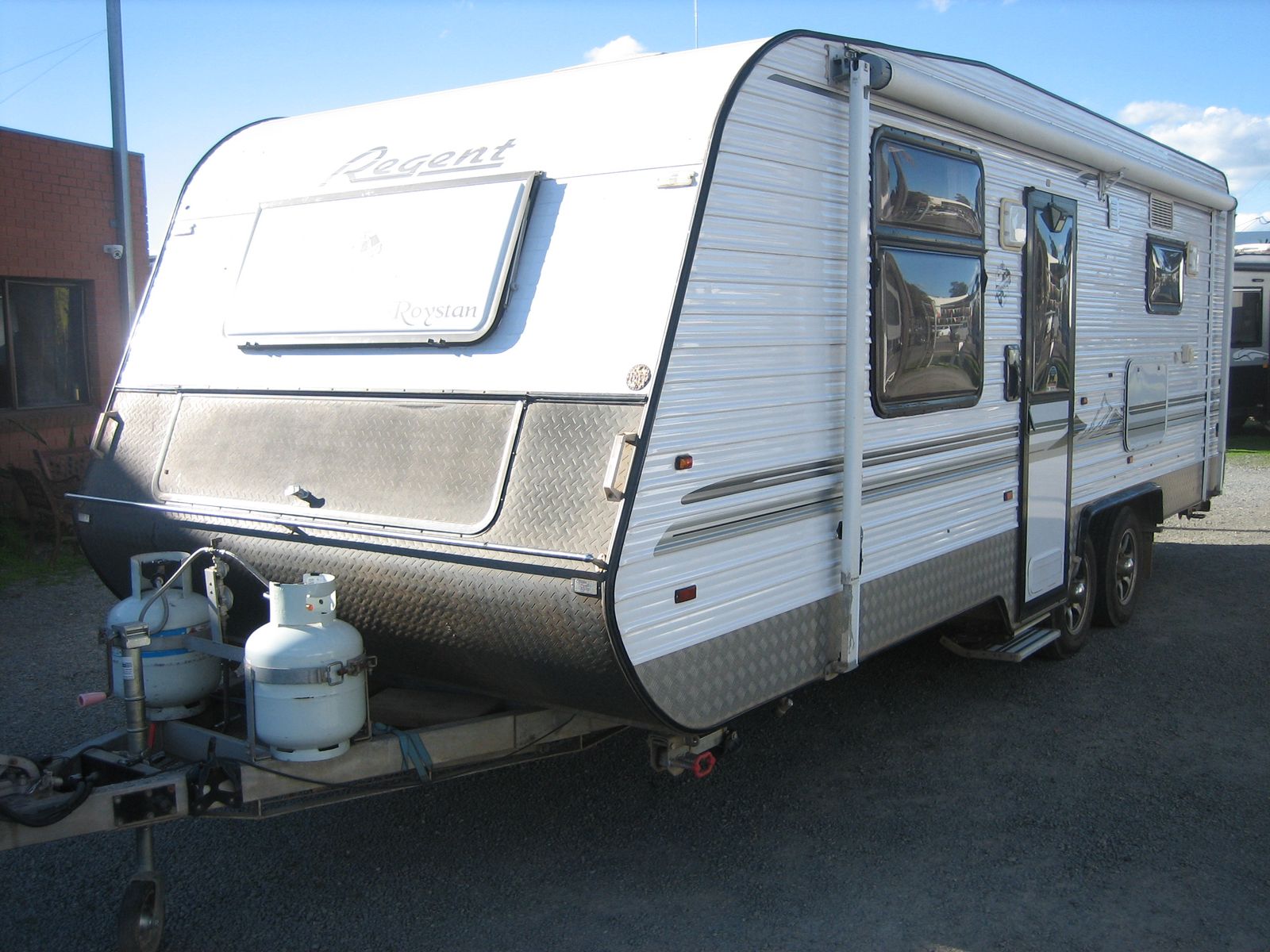 Caravans, Offroad/4x4, Pop-tops, Camper Trailers, Mobile Homes | Cobram ...