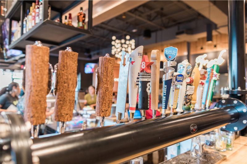 Grub Kitchen and Bar