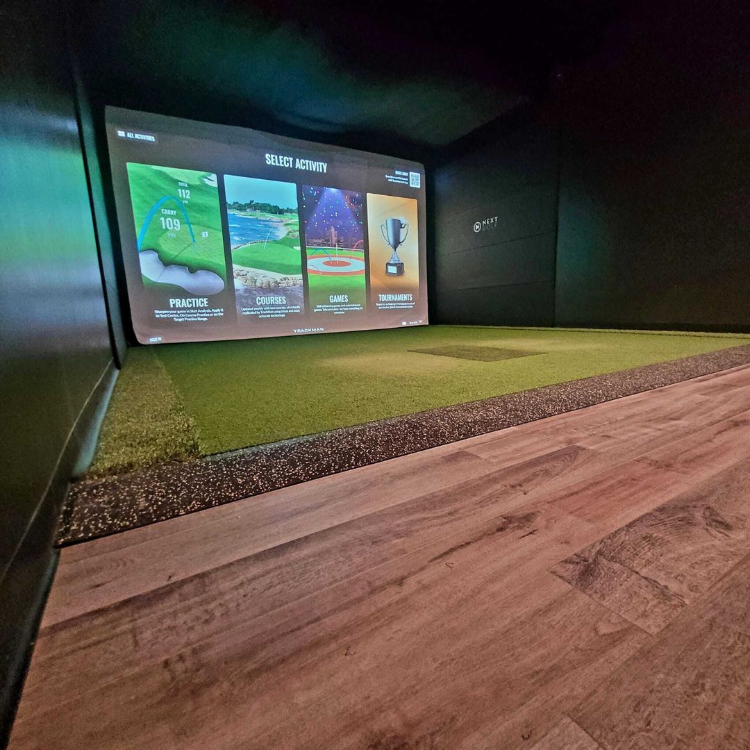 Play Virtual Indoor Golf Year-round