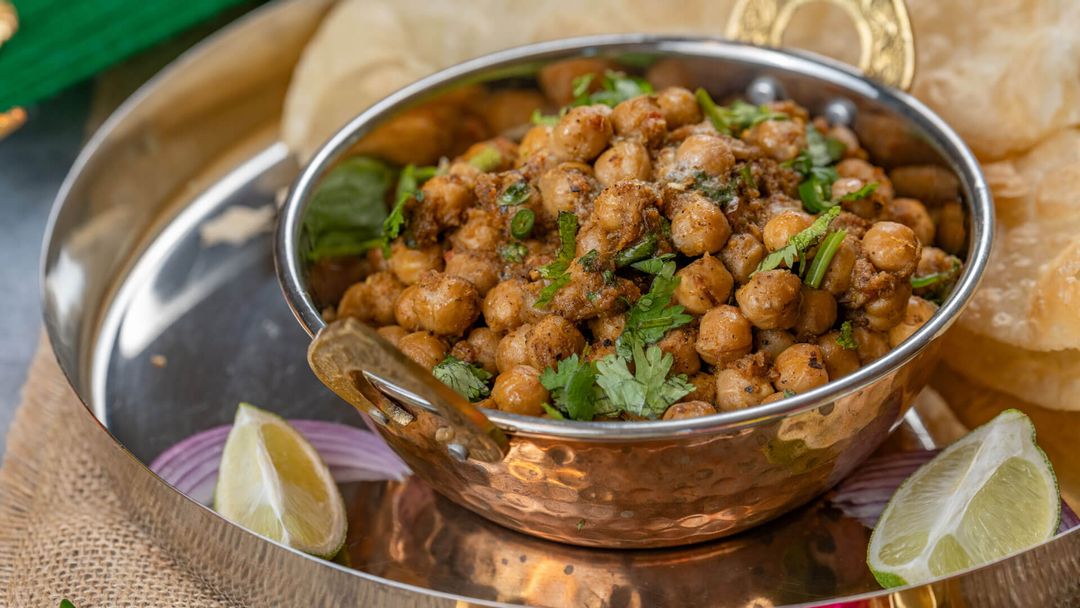 Authentic Chole Bhature | Chana Bhatura Recipe | Festive Chana Masala ...