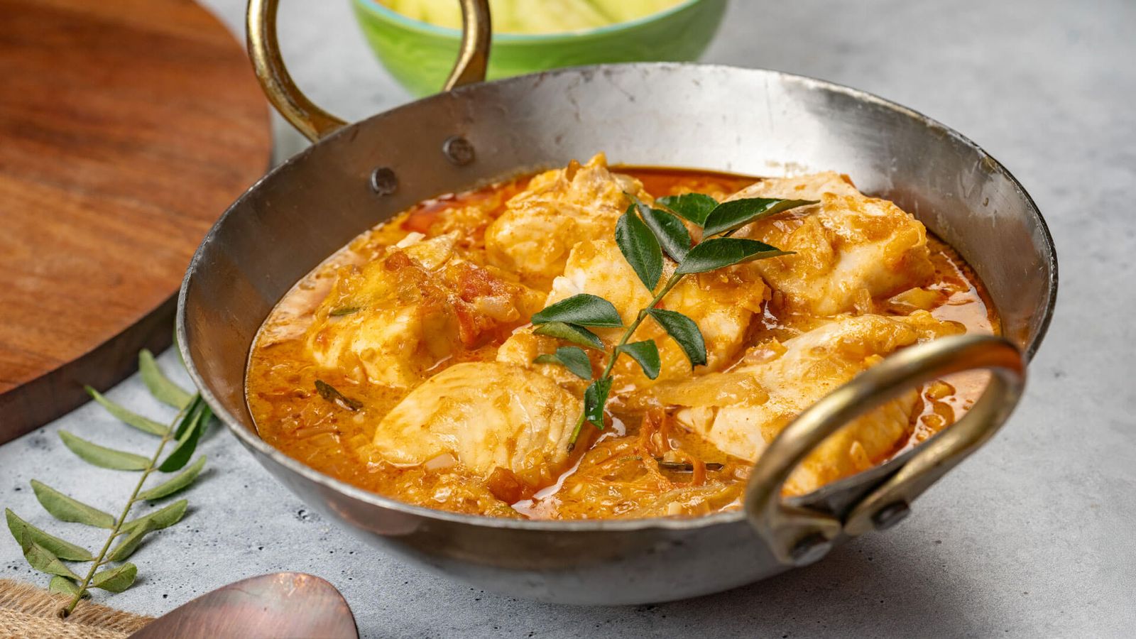 Fish Mango Curry Recipe | Tangy & Creamy Clay Pot Curry | Meen Manga ...