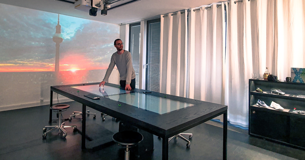 Book Your Live Demo: Interactive Scape's Virtual Product Showcase