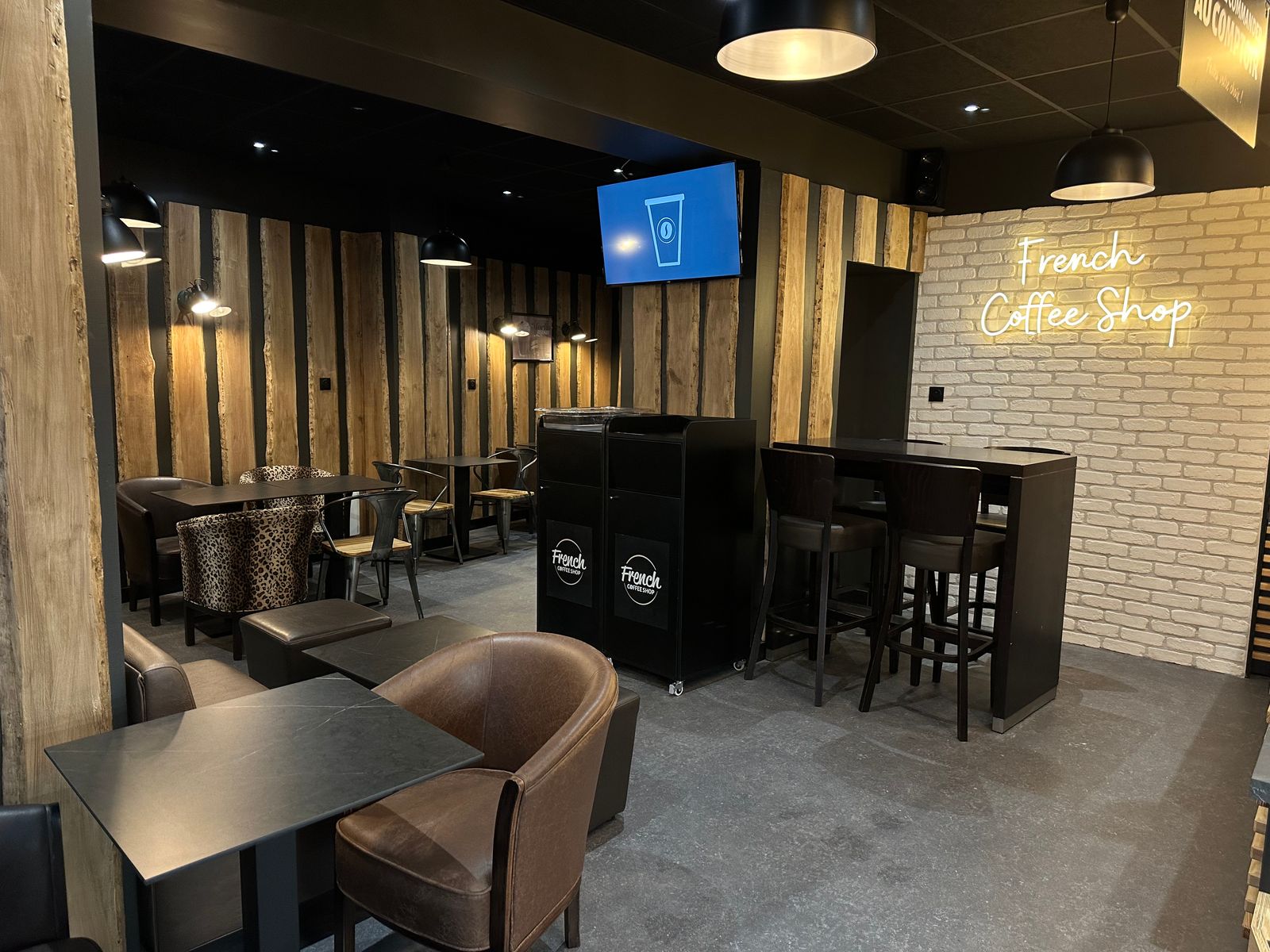 Qu’est ce que le coffee shop ? ☕ - French Coffee Shop