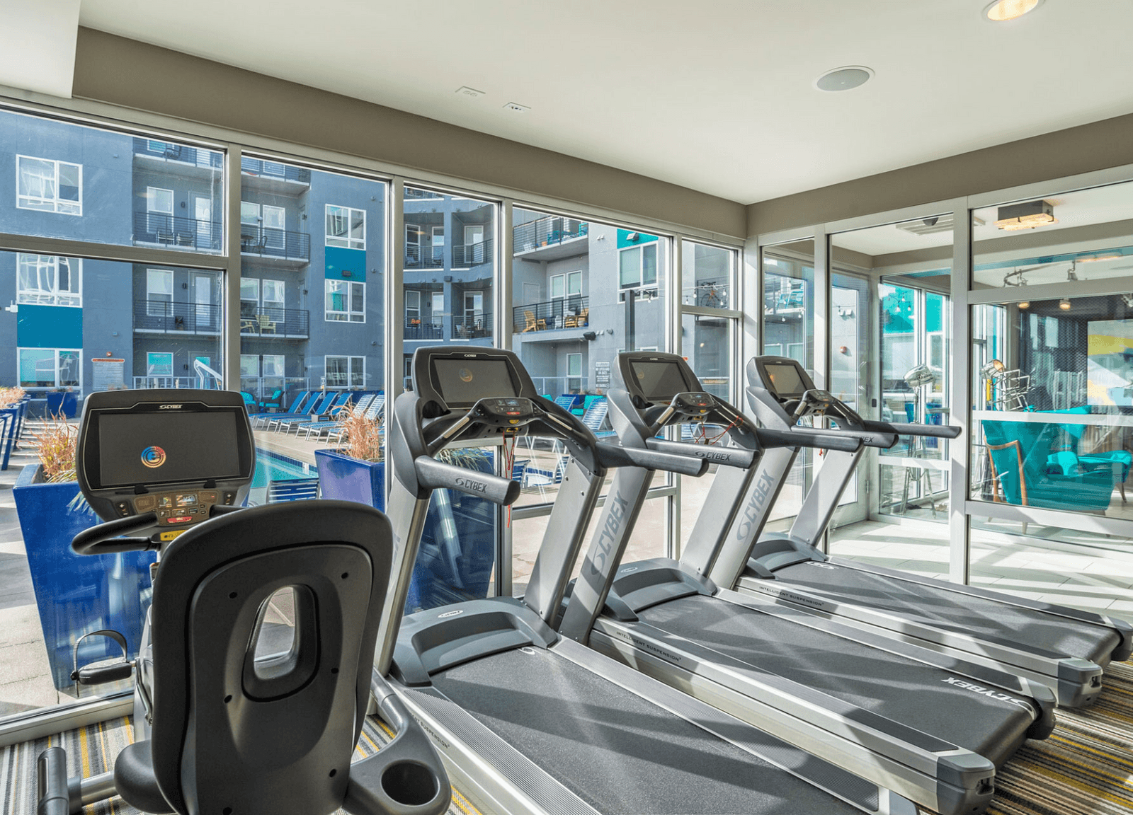 Luxury Apartment Denver - Denver Apartment for Rent | Point 21