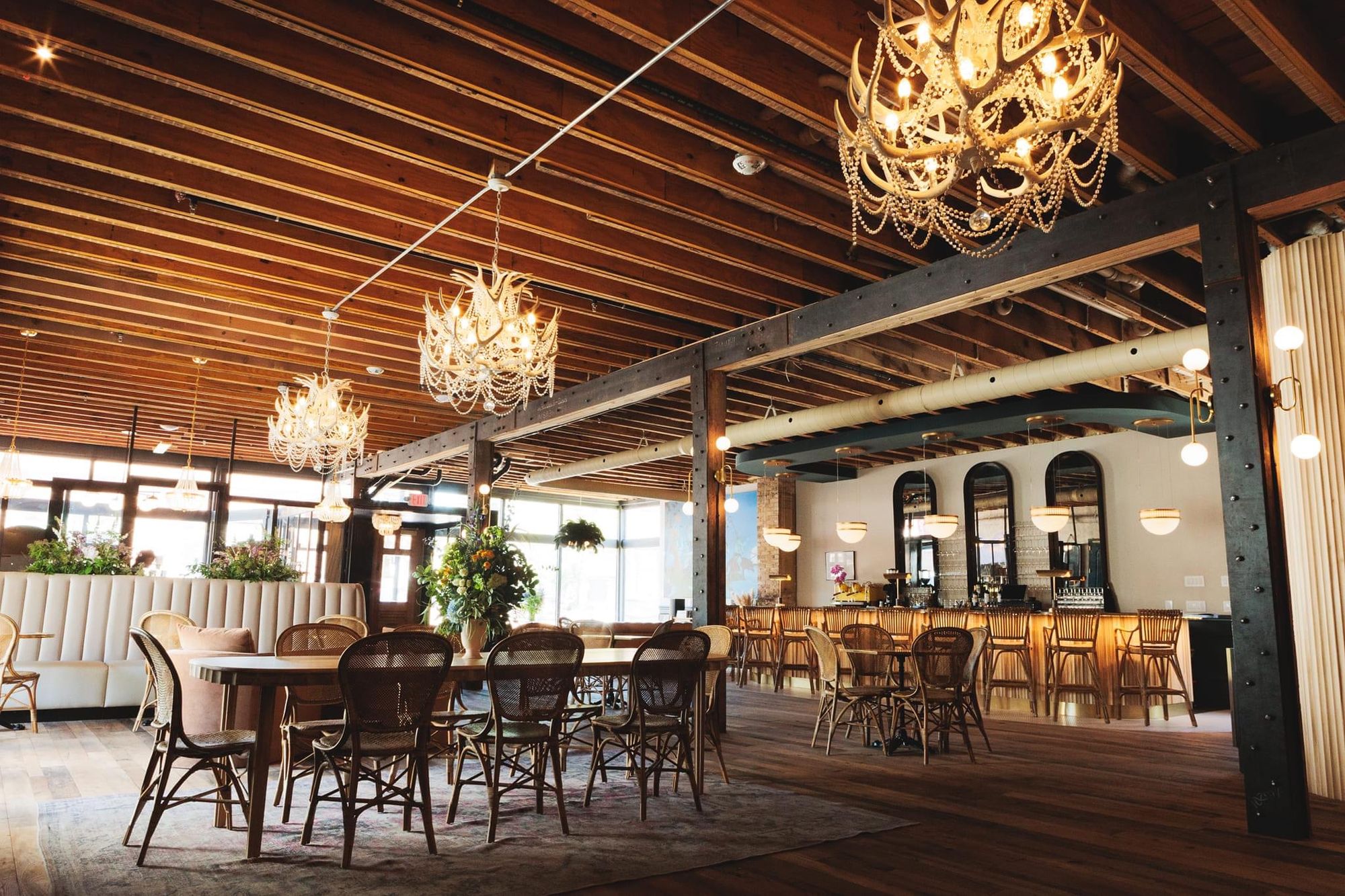 Home [www.stjamessocial.com]