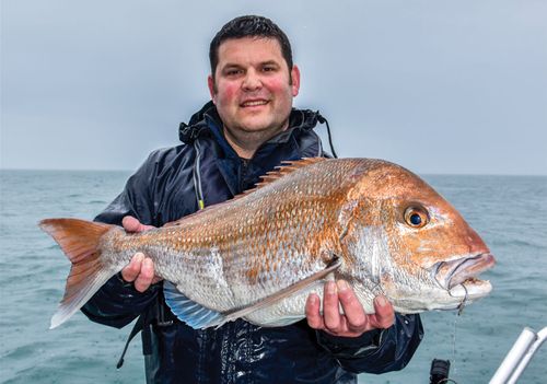 Choosing the right hook - Fishing Guide