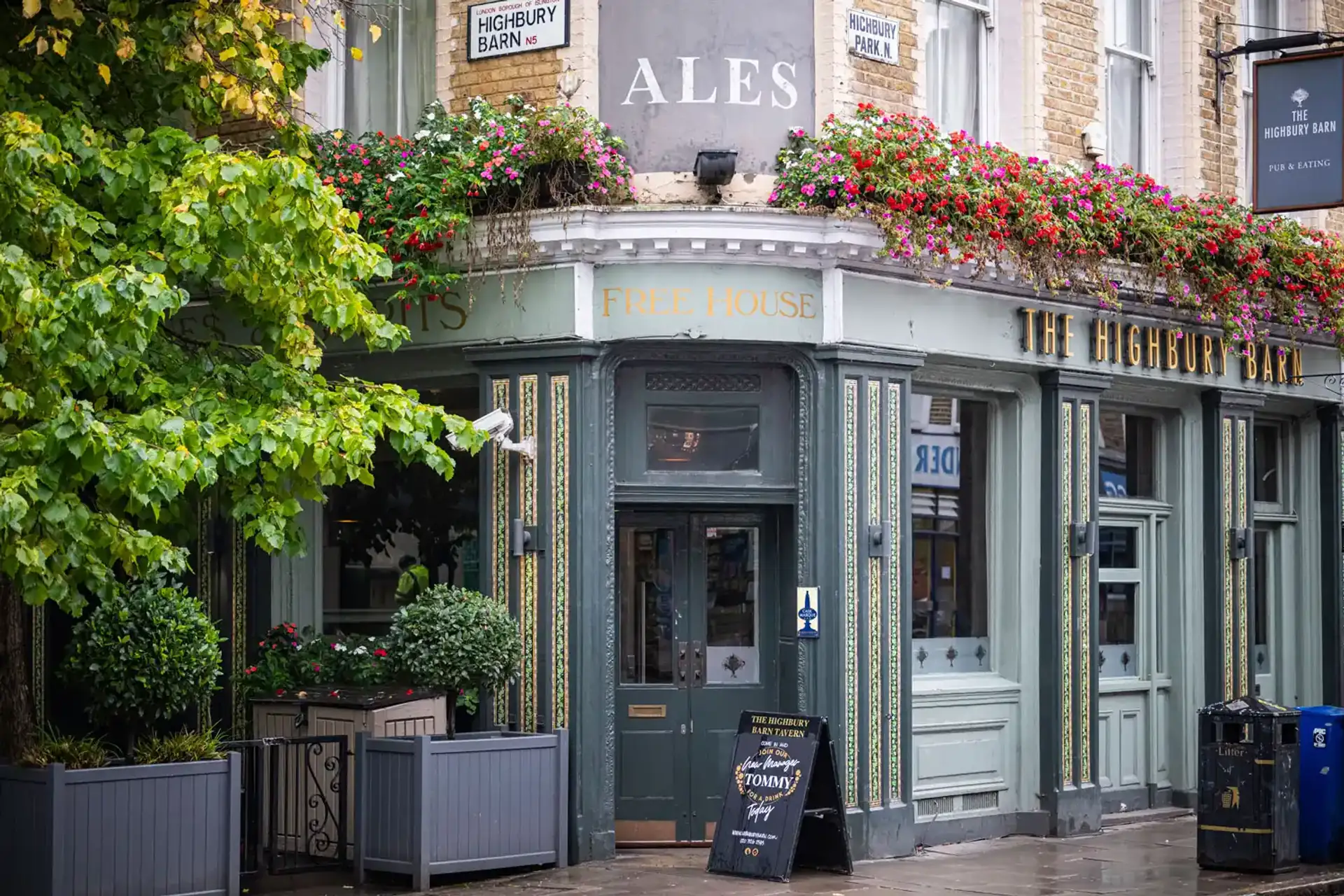 The Highbury Barn Tavern • Highbury