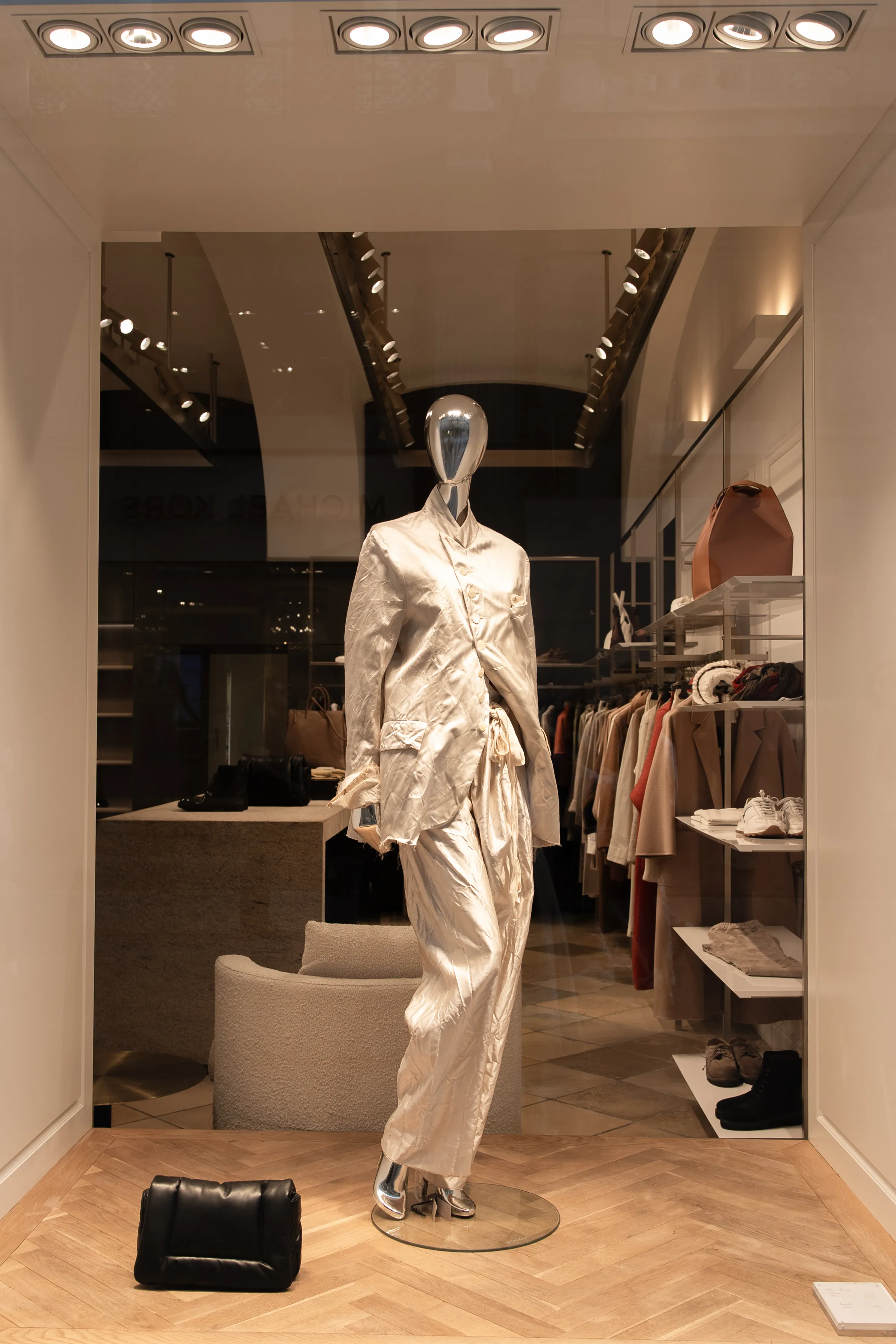 Eleganz und Exklusivität bei Chegini Wien | Luxusmode im Herzen von Wien