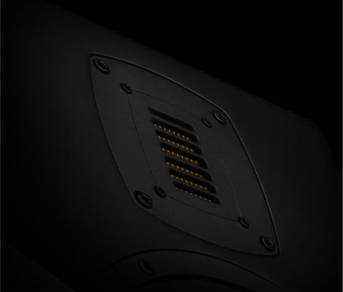EVE Audio SC203: Small speaker with a big sound
