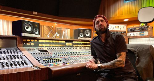 EVE Audio SC3070: Compact and balanced powercube