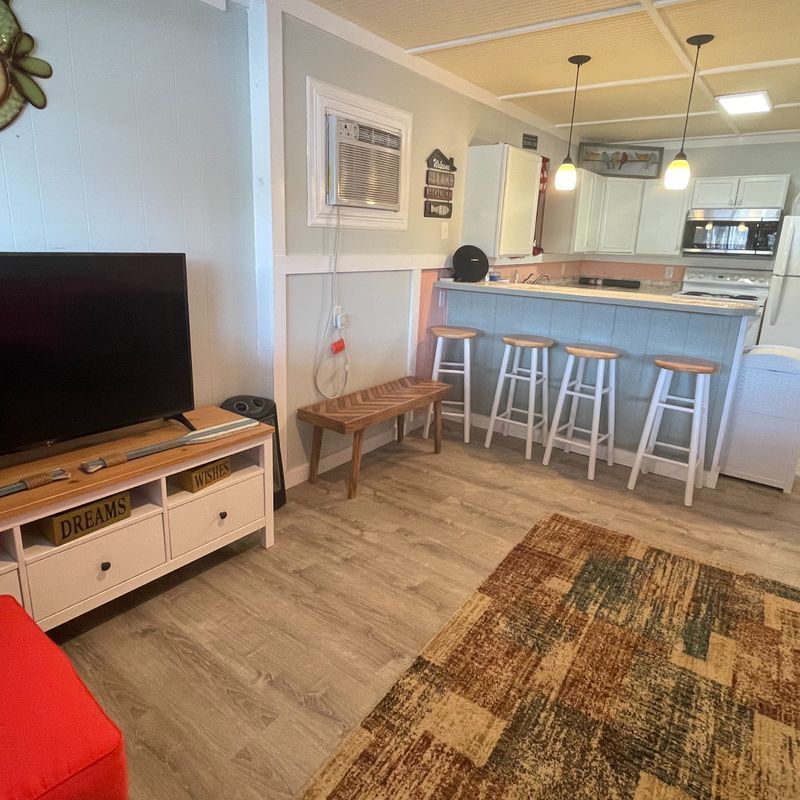 Slips - Grandpappy Point Resort & Marina