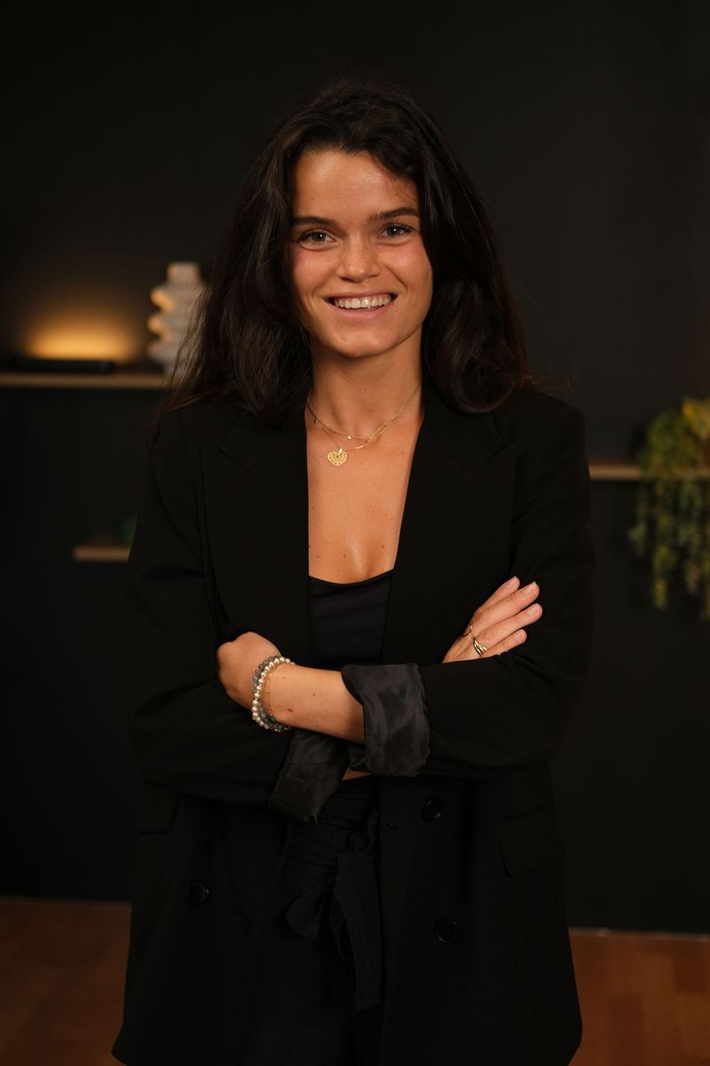 Inlay-core dentaire : définition, pose, coût et alternatives