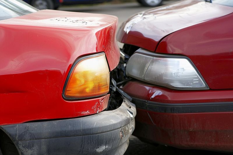 Tailgating: What Is It And Why Is It Dangerous? - RTA Claims