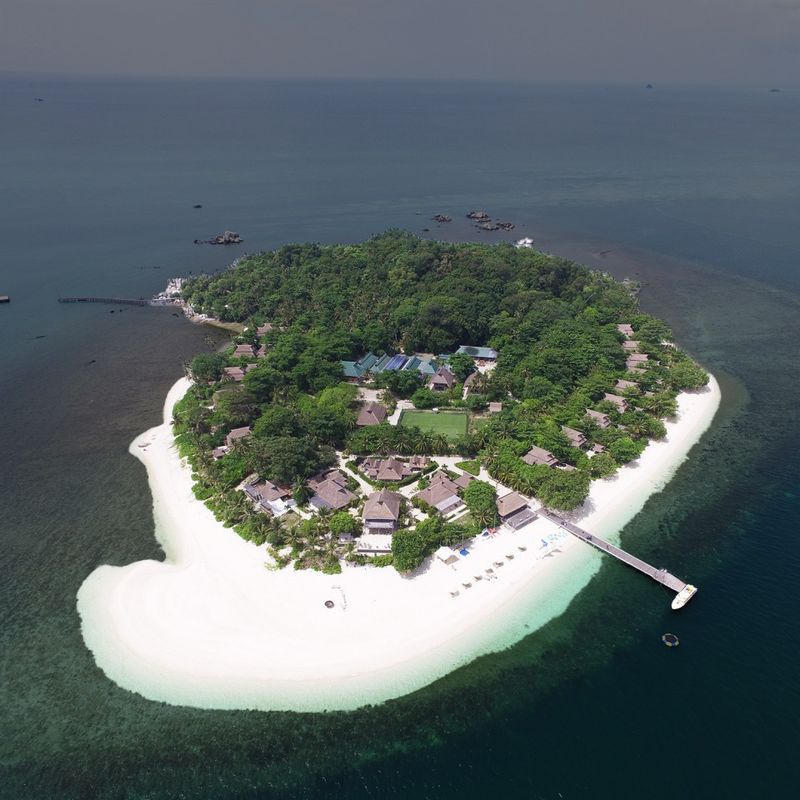 About Us | Seven Clean Seas - An Ocean Impact Organisation