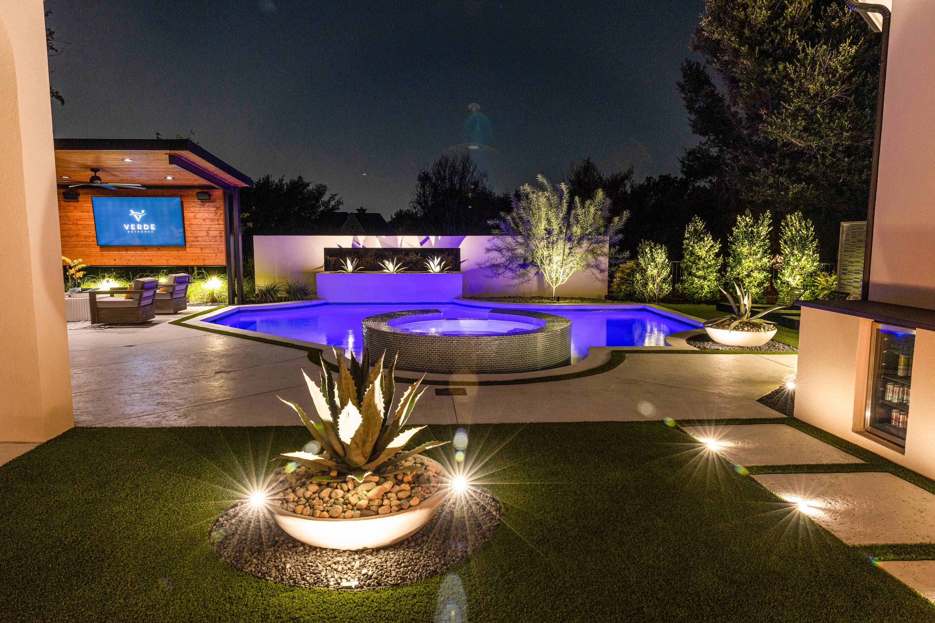 About | Verde Outdoors | Pool Builders in Dallas, TX