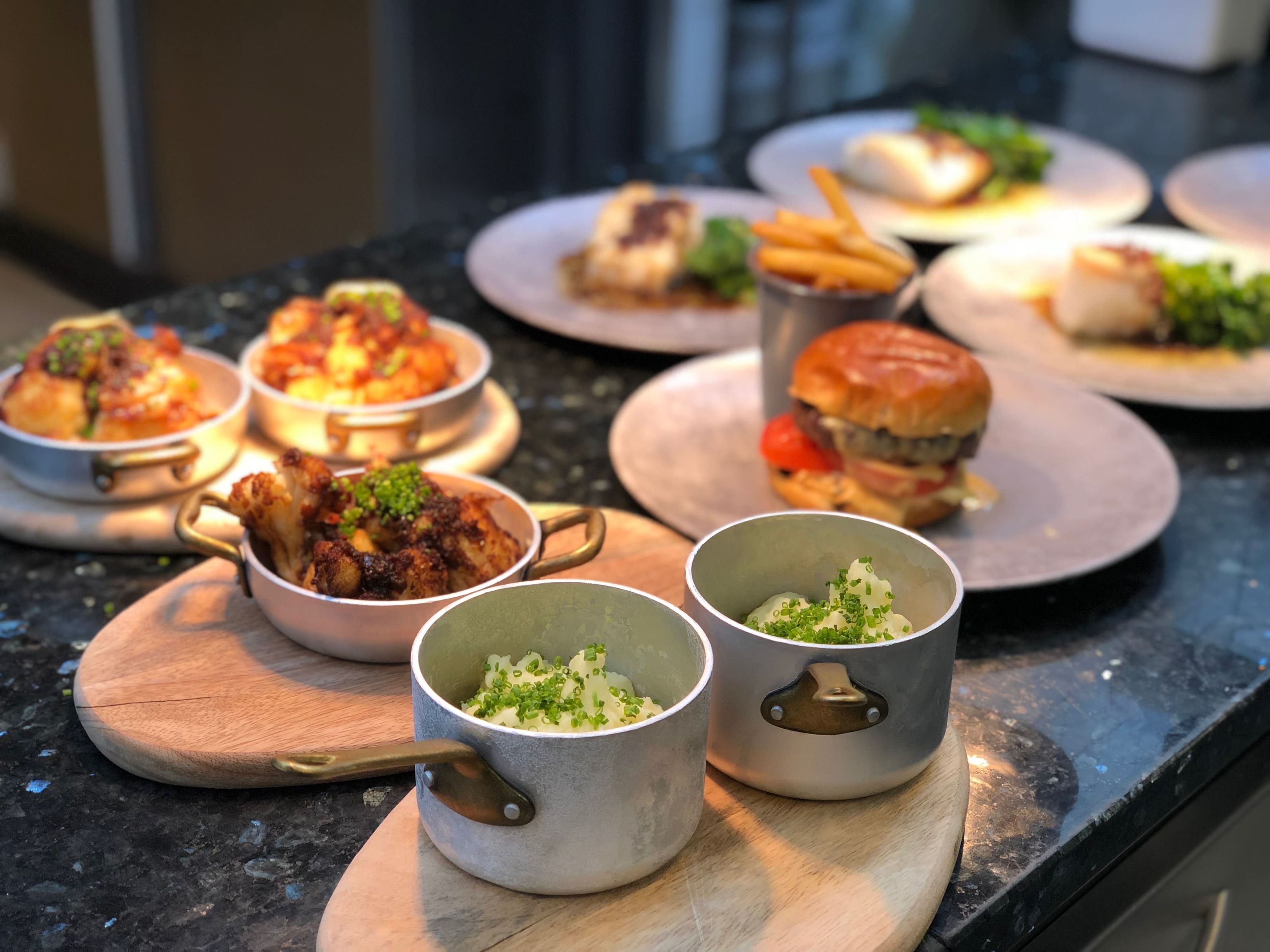 Huset Sandefjord | Restaurant | Bar | Shuffleboard