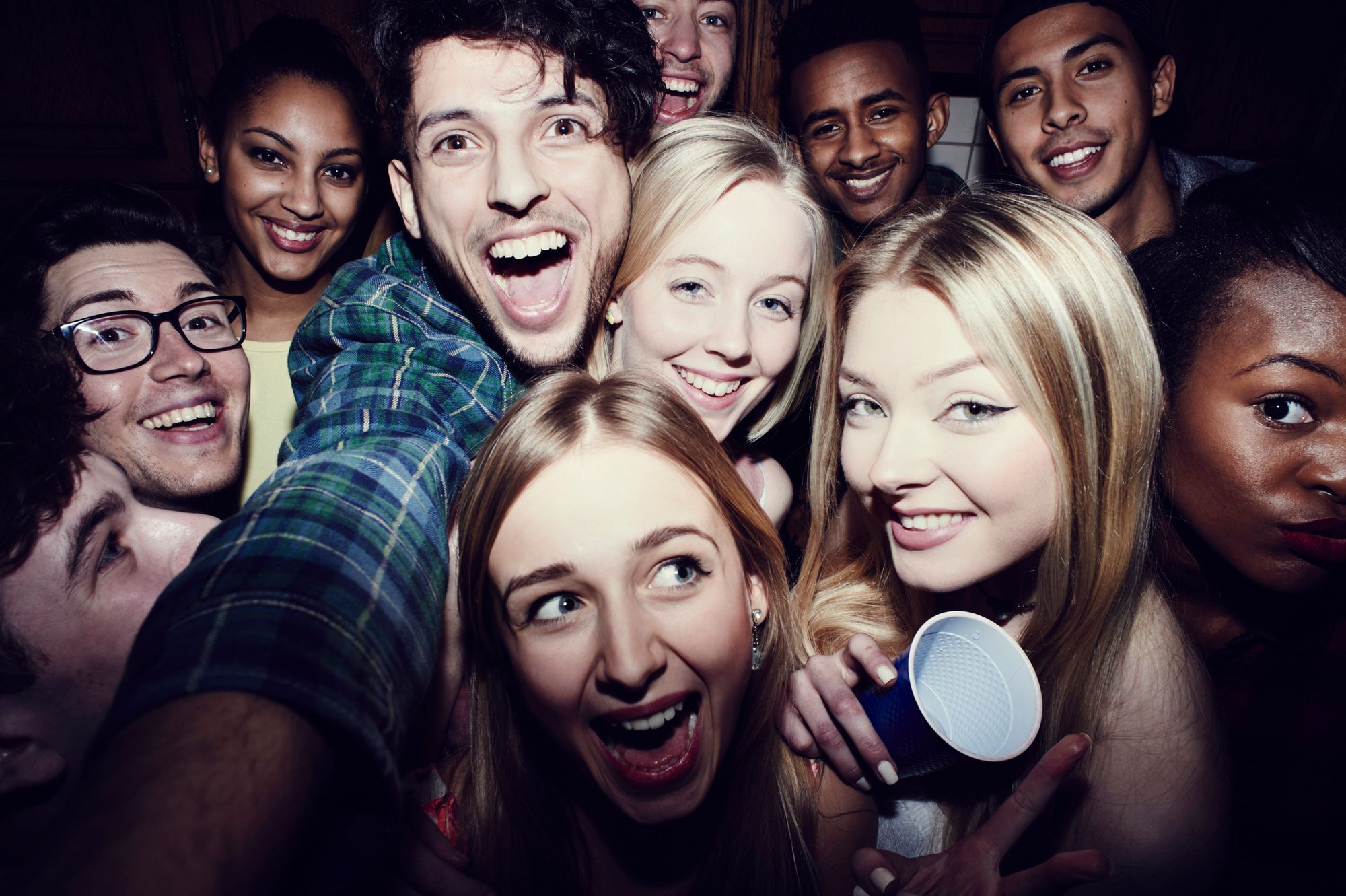 Group Selfie Pose With Friends | Facetune