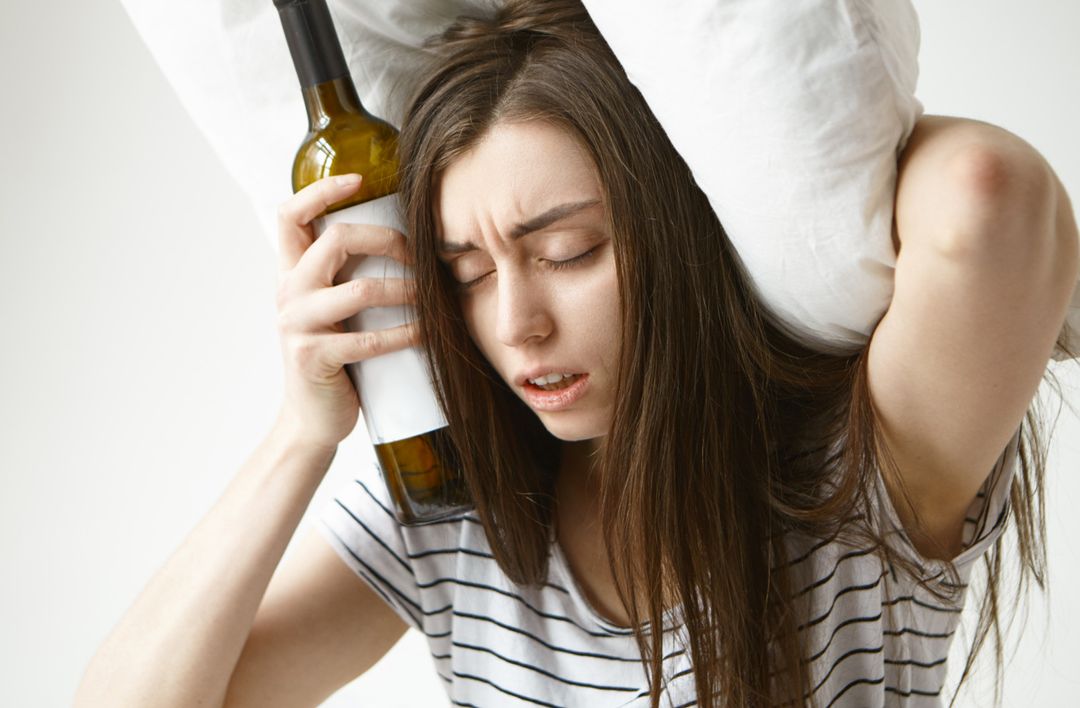 What Does Meth Smell Like and Why It's Hard to Ignore - Elev8 centers