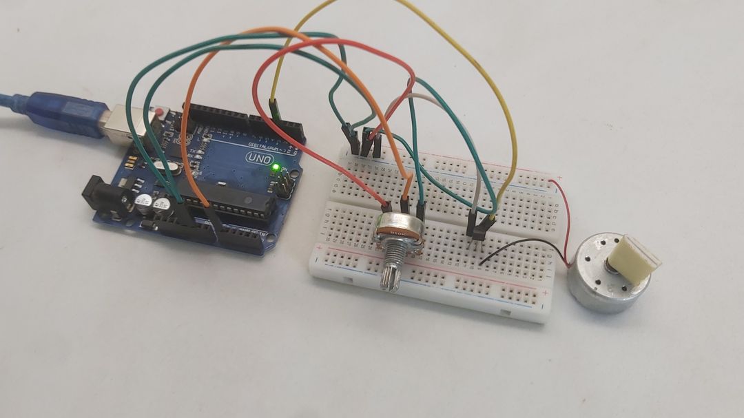 Voltaat Learn - Control a motor Speed using Arduino and Potentiometer