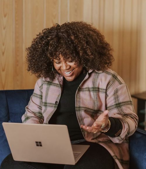 LogoIntern Graphic Design: Pricing & More | Cledara