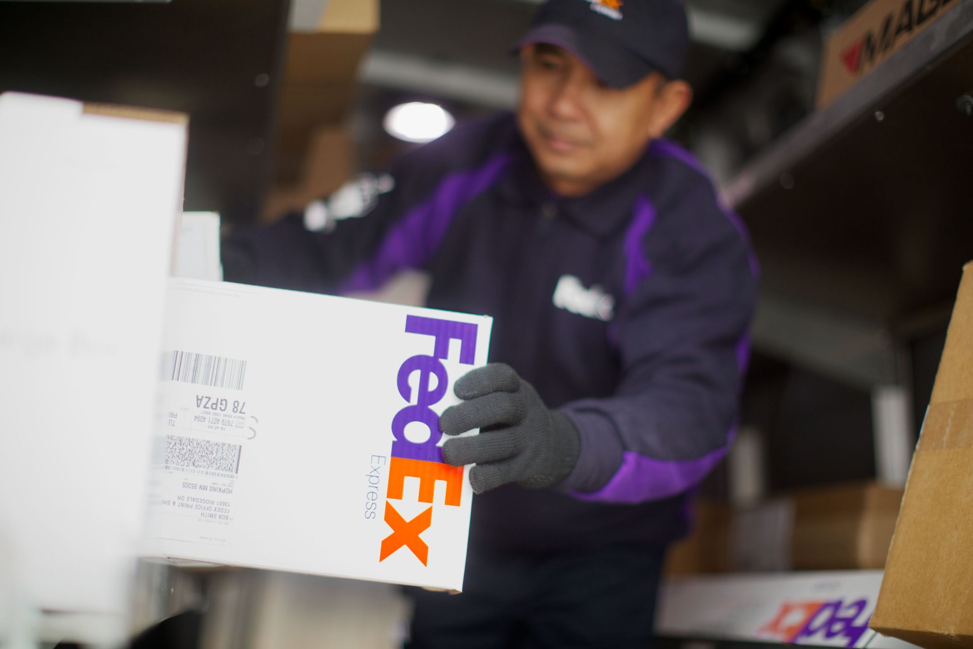 FedEx Europe extends returns capabilities by collaborating with ZigZag
