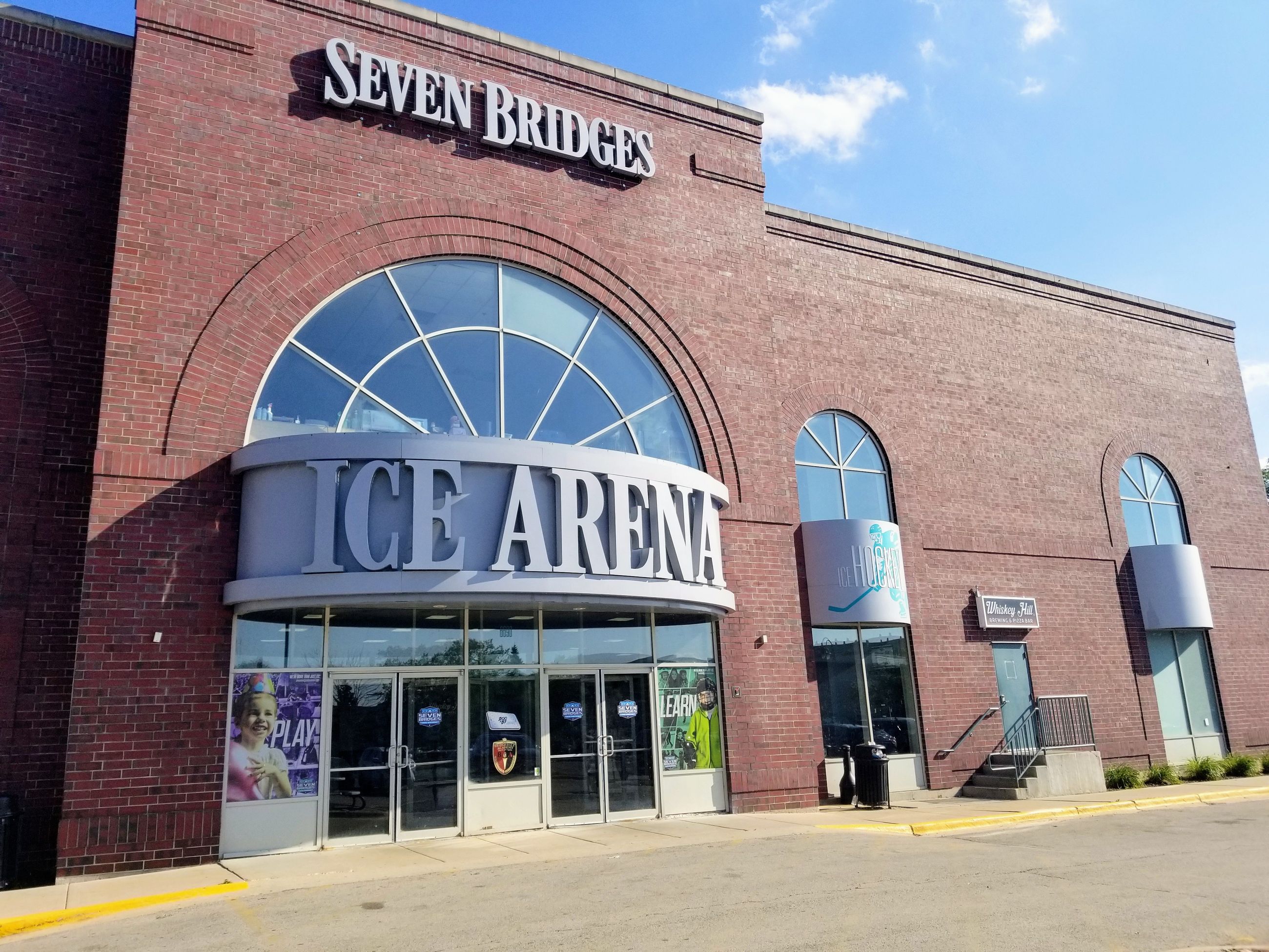 Seven Bridges Ice Arena - Arena Overview