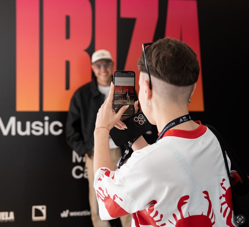 Ibiza Live Radio News: [UNVRS] Ibiza: The World’s First Hyperclub Set ...