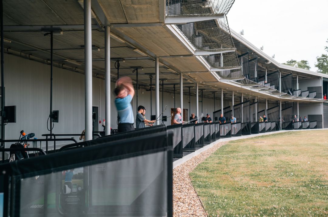 Toptracer Driving Range | Golf Academy in Surrey