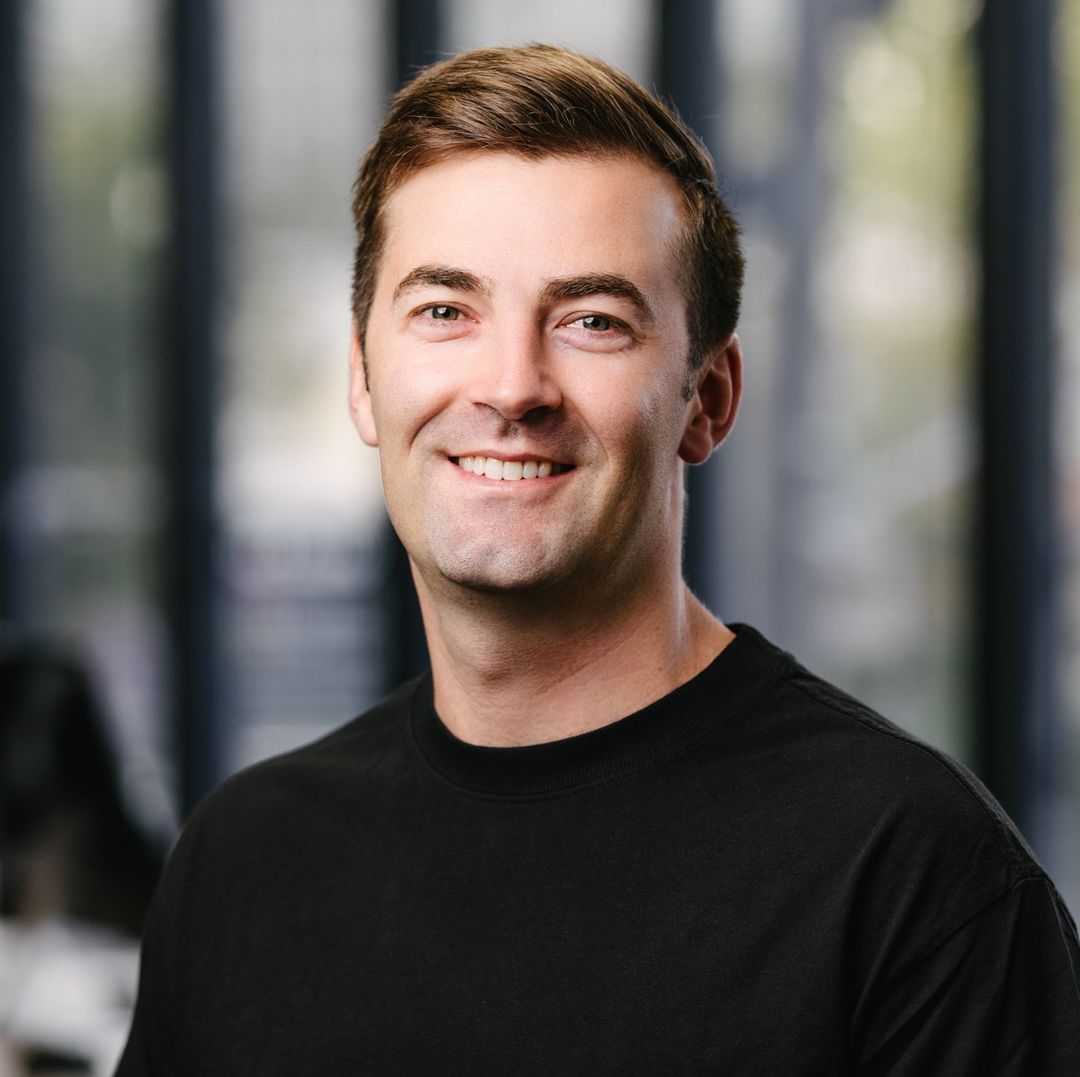 Ploomo | People Technology