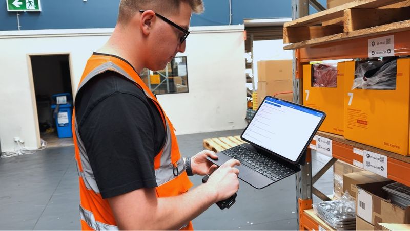 Power Up Your Warehouse with a Cloud-Based WMS Mobile App