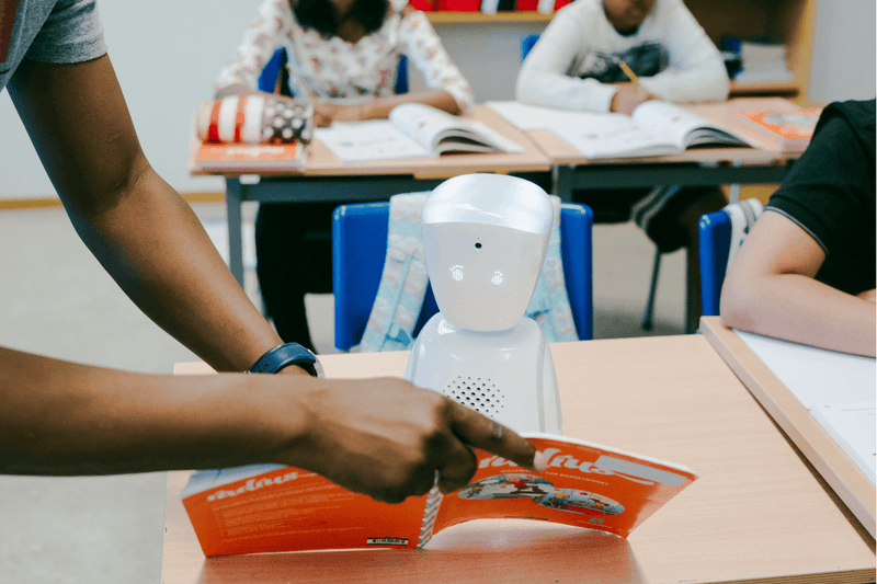 AV1 by No Isolation | Reduce school absence with AV1 telepresence robots