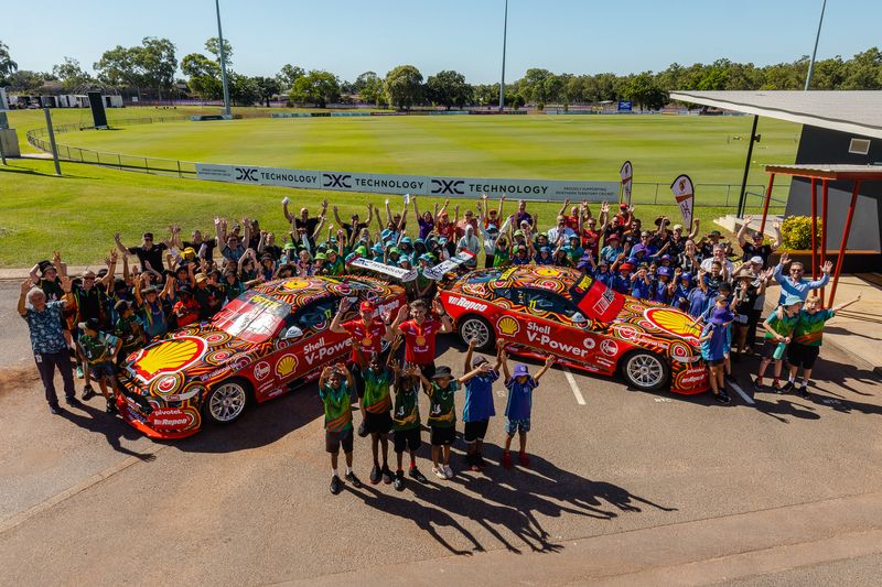 Shell V-Power Racing Team | Supercars | Dick Johnson Racing