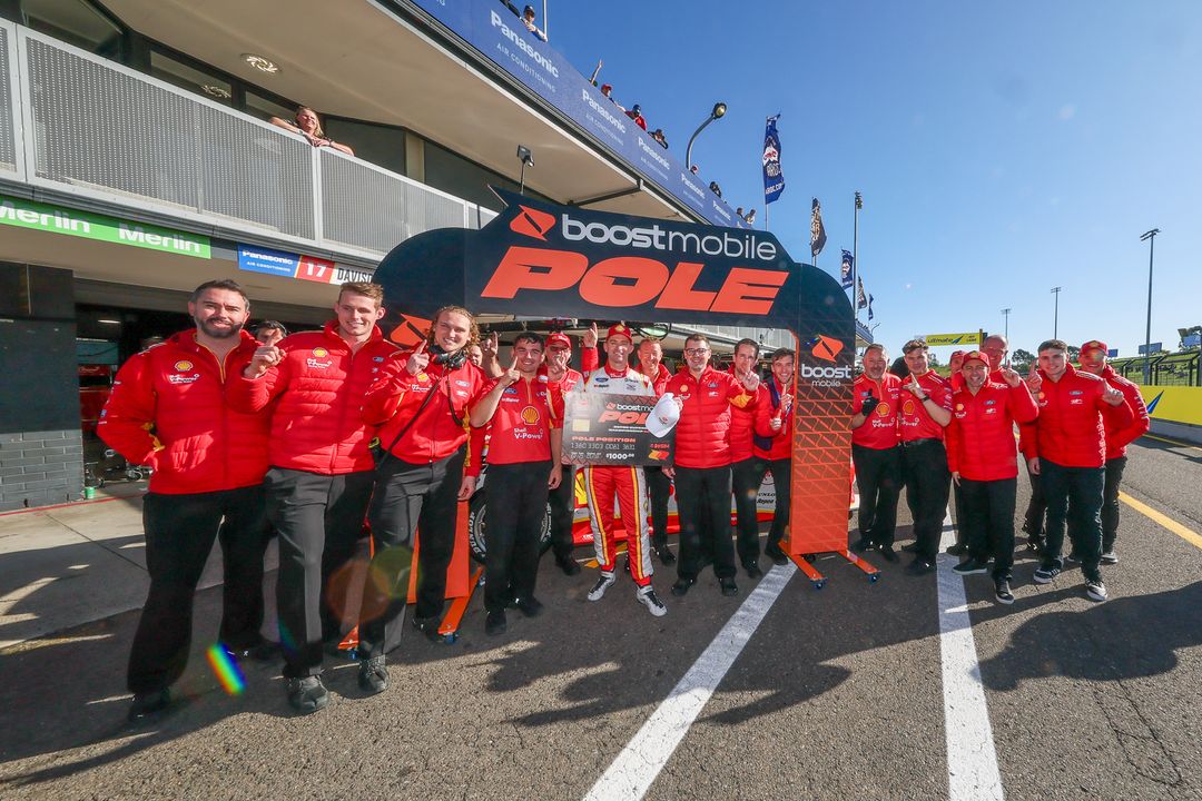 Shell V-Power Racing Team | Supercars | Dick Johnson Racing