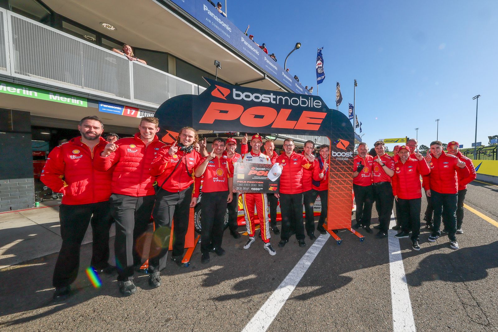 Shell V-Power Racing Team | Supercars | Dick Johnson Racing