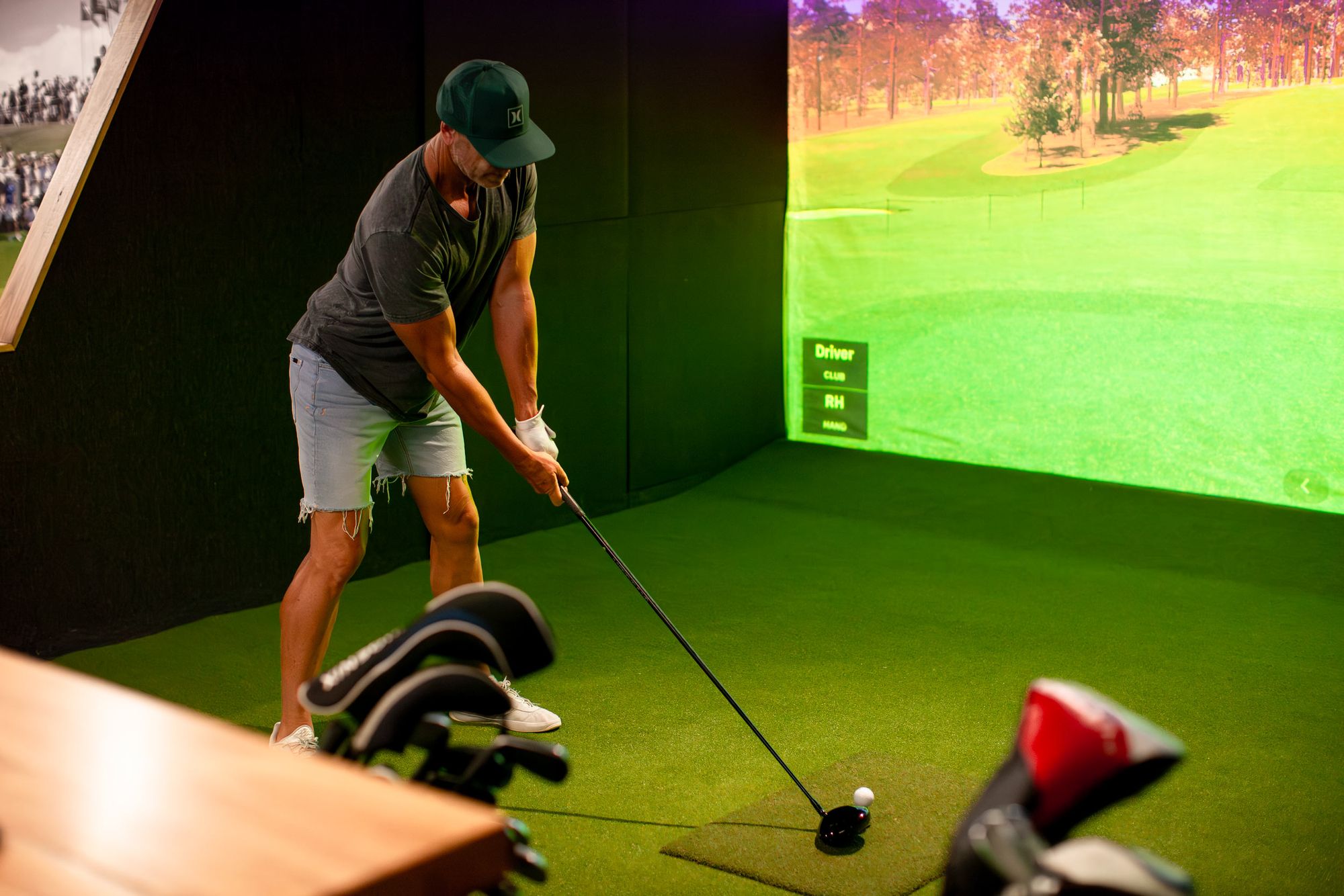 Smash Factor Indoor Golf & Bar - Wollongong