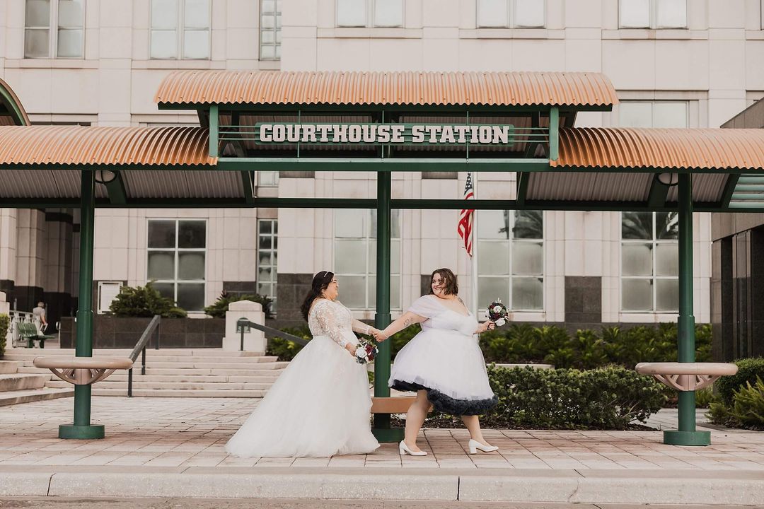 Simple Courthouse Wedding Checklist | microWED collective