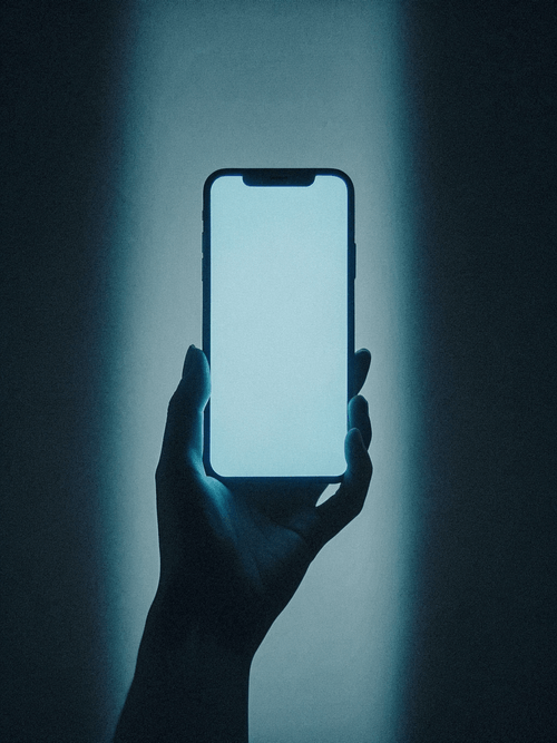 Design Eye‑Catching AI Wallpapers Online for Free
