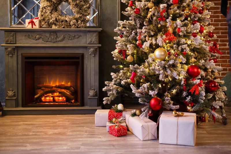 A Christmas Tree Fire Safety Guide - Radius Fire Protection